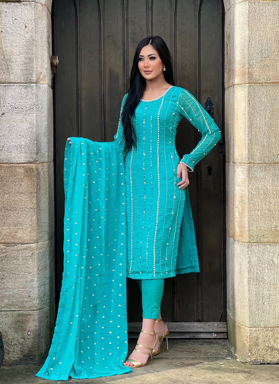 Buy Wedding Party Wear Dresses For Women Online | Izzza – Izzza.Co.uk